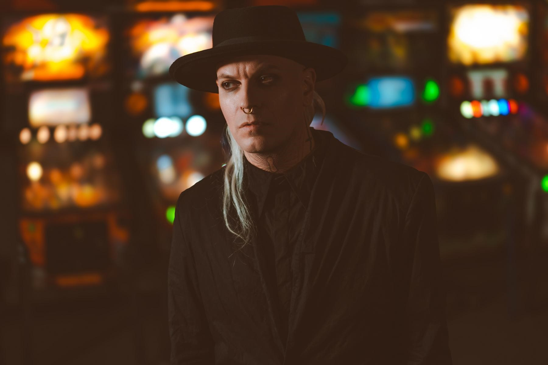 LORD OF THE LOST Vocalist CHRIS HARMS Releases 4th Single “Lunamor ...